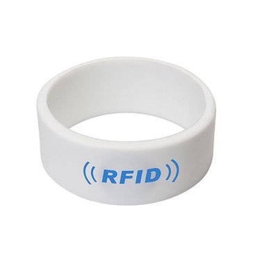                  Flexible Size RFID Silicone Wristbands Wholesale NFC Bracelet for Gym             